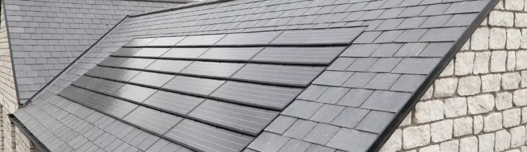 Telha solar: o que é? Entenda como funciona